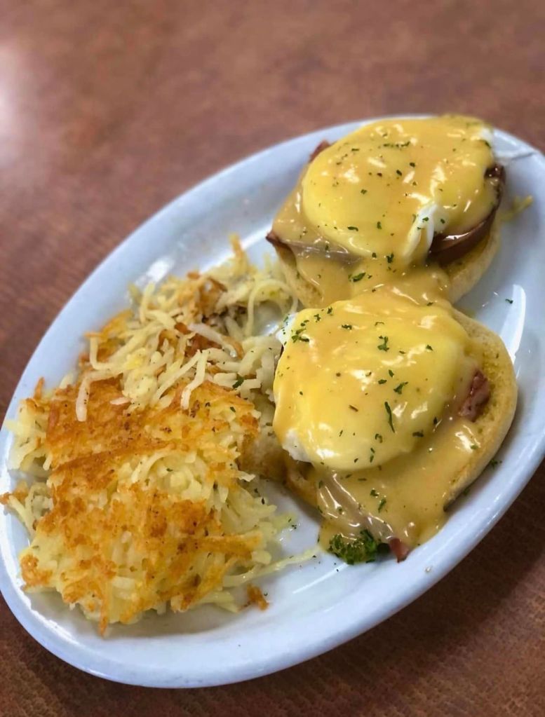 Discover the Irresistible Charm of Papa’s Cafe’s Famous Eggs Benedict ...